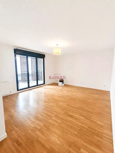 Appartement 3 pièces à Oullins, Centre-ville, à louer