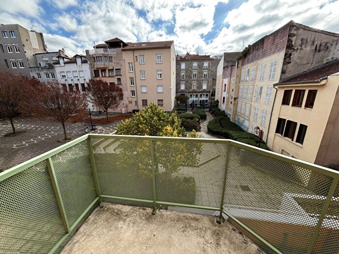 Appartement à louer - Hyper Centre-Vieille Ville, Saint-Étienne - 3 pièces - 2 chambres