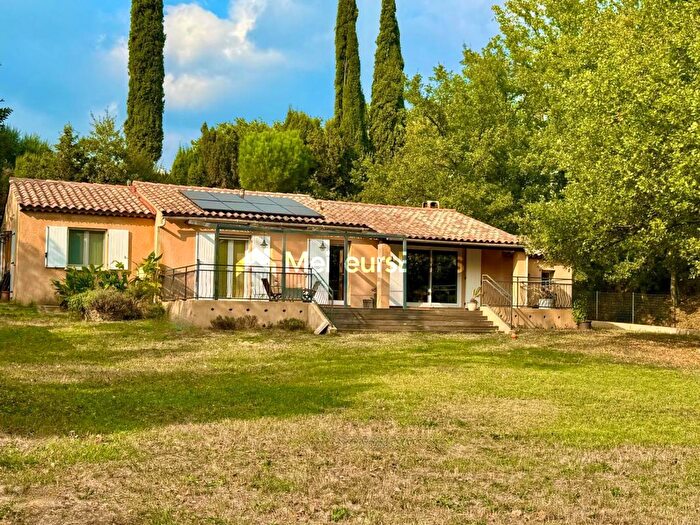 Maison à vendre - Bagnols-en-Forêt - 5 pièces - 4 chambres