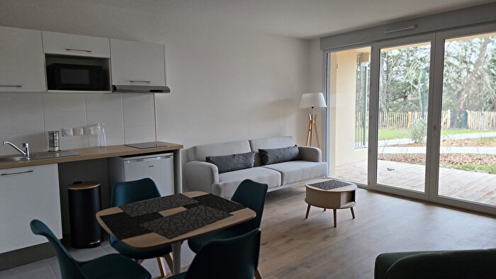 Appartement à louer - Eaunes - 2 pièces - 1 chambre