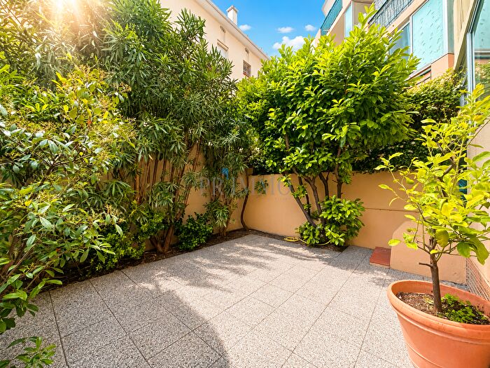 Fréjus, Fréjus Plage : Appartement 2 pièces à vendre