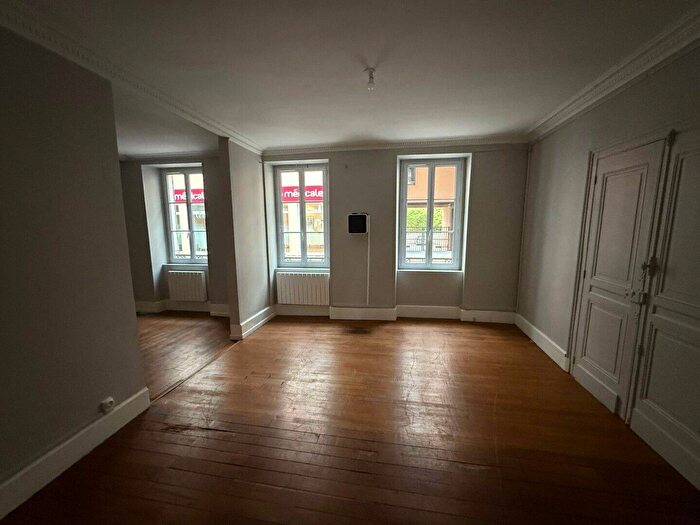 Appartement à louer - Bourges - 5 pièces - 3 chambres