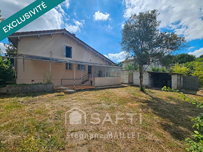 Maison 6 pièces à Saint-Pierre-du-Mont, à vendre