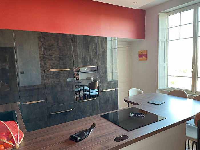 Maison à vendre - Brissac-Quincé - 9 pièces - 4 chambres