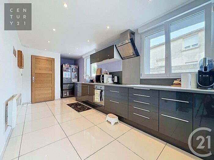 Maison 6 pièces à vendre - Saint-Lyé
