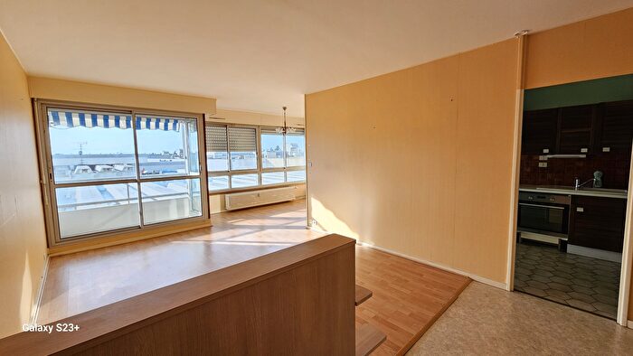 Appartement à vendre - Niort, Clou Bouchet - 4 pièces - 2 chambres