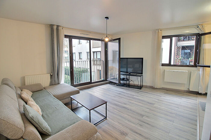 Appartement à vendre - Romainville, Centre-ville - 2 pièces - 1 chambre