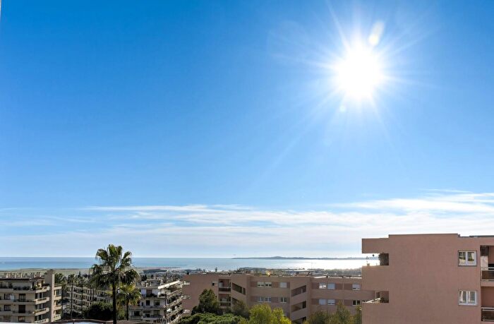 Appartement à vendre - Nice, Corniche Fleurie - 2 pièces - 1 chambre