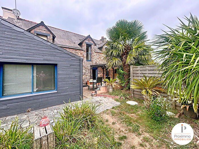 Maison à vendre - Bains-sur-Oust - 6 pièces - 5 chambres