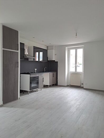 Appartement 3 pièces à louer à Arthès