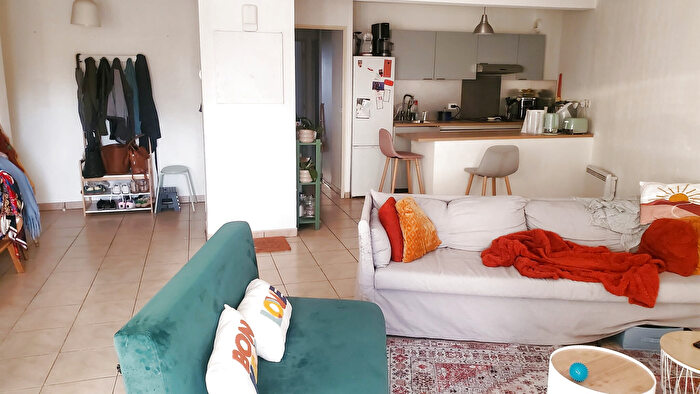 Appartement à louer - Bordeaux, Ravezies - 4 pièces - 3 chambres