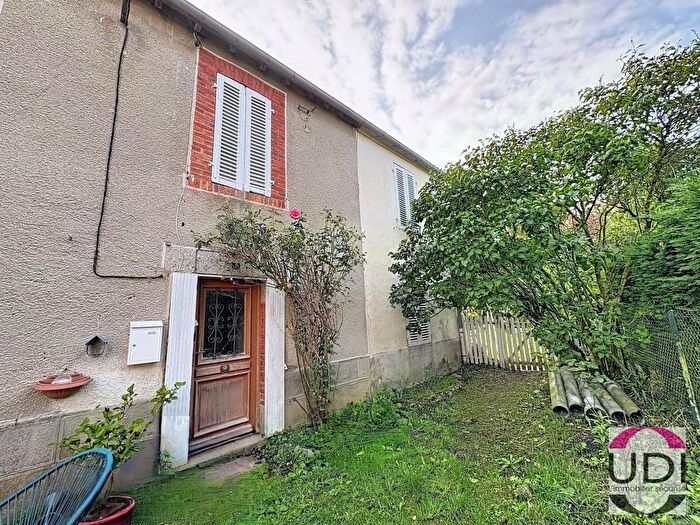 Maison à vendre - Lussat - 3 pièces - 2 chambres