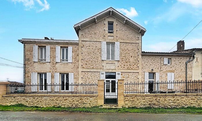 Maison à vendre - Rions - 7 pièces - 5 chambres
