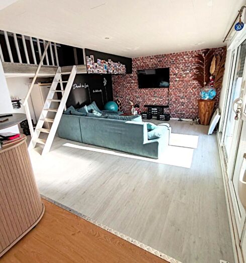 Maison à vendre - Angliers - 3 pièces - 2 chambres