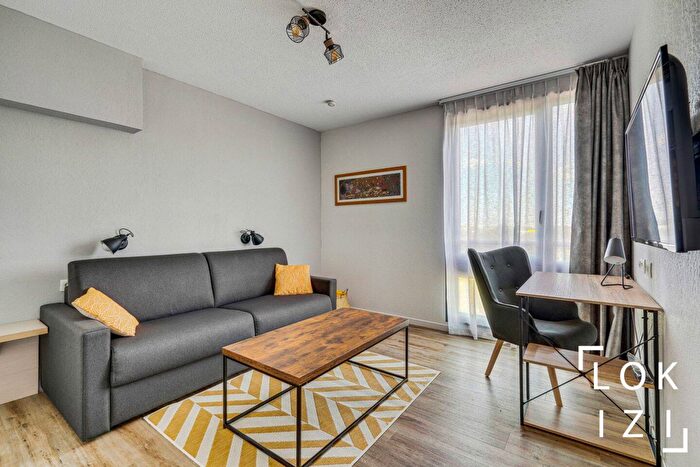 Appartement à louer - Courtine, Avignon - 1 pièce