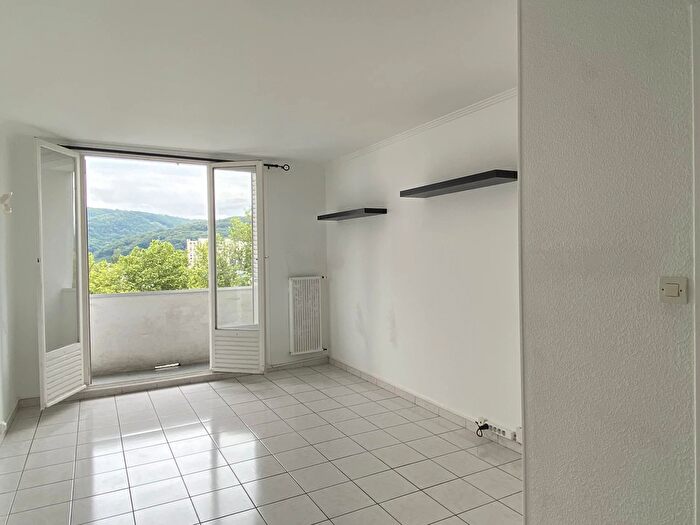 Le Pont-de-Claix, Villancourt - Appartement 3 pièces à louer