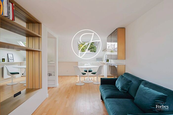Paris 9ème, Clichy, Trinité - Appartement 2 pièces à vendre