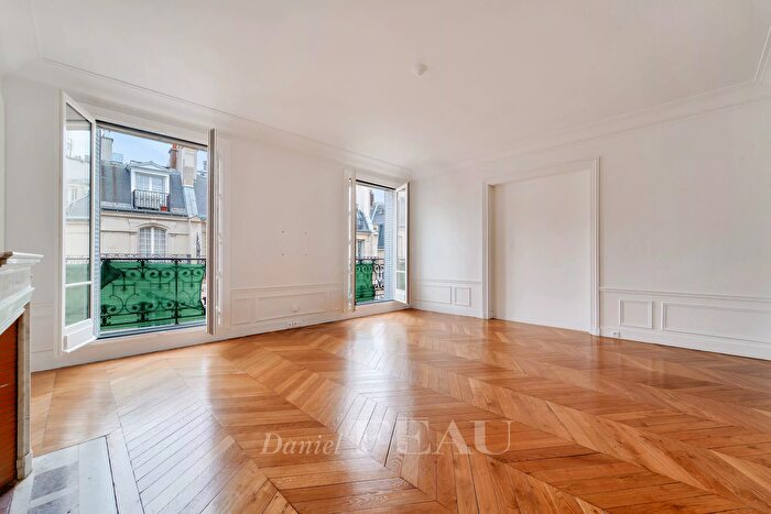 Appartement à louer - Paris e , Champ de Mars - 5 pièces - 2 chambres