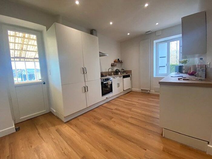 Maison à louer - Razac-sur-lIsle - 4 pièces - 3 chambres