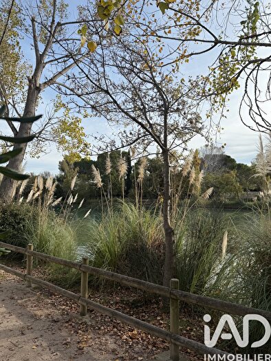 Maison à vendre - Saint-Martin-de-Crau - 5 pièces - 3 chambres