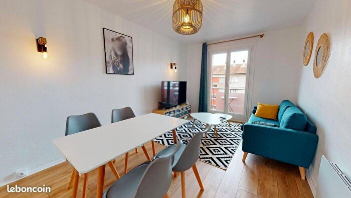 Appartement à louer - Gratte Ciel, Villeurbanne - 1 pièce - 3 chambres