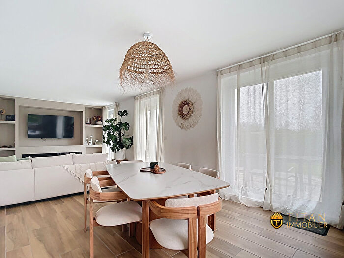 Maison à vendre - Saint-Omer-Capelle - 5 pièces - 3 chambres