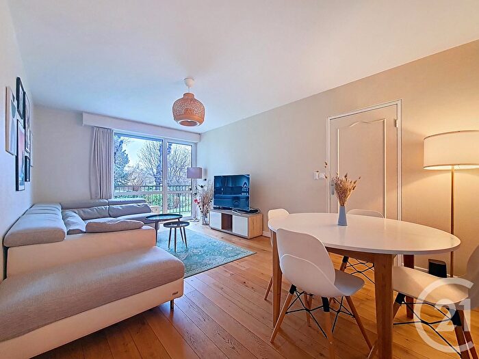 Appartement à vendre - Chennevières-sur-Marne, Centre-ville - 3 pièces - 2 chambres