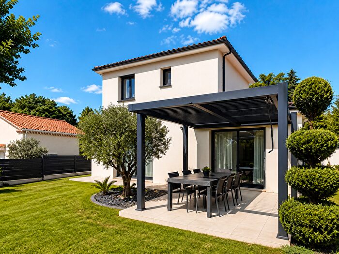 Roussillon : Maison 5 pièces à vendre