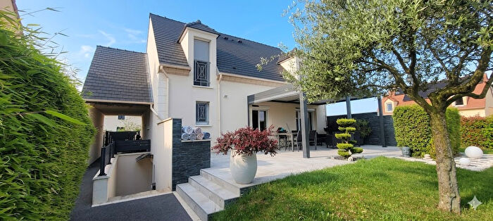 Chambly : Maison 7 pièces à vendre