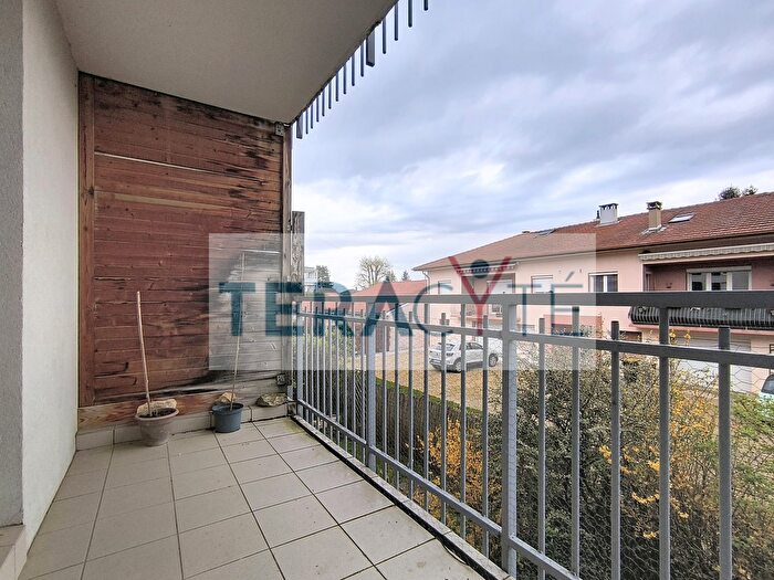 Appartement à louer - Bourg-en-Bresse - 2 pièces - 1 chambre