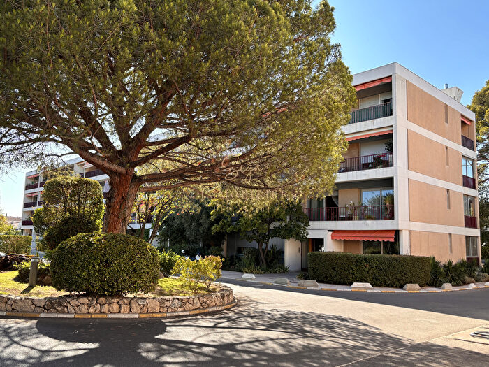 Marseille 10ème, Saint-Tronc - Appartement 5 pièces à vendre