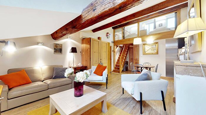 Appartement à louer - Ainay, Lyon ème - 3 pièces - 2 chambres