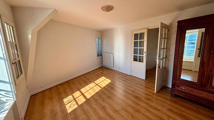 Appartement à louer - Trois Quartiers-Centre Ville, Poitiers - 3 pièces - 2 chambres