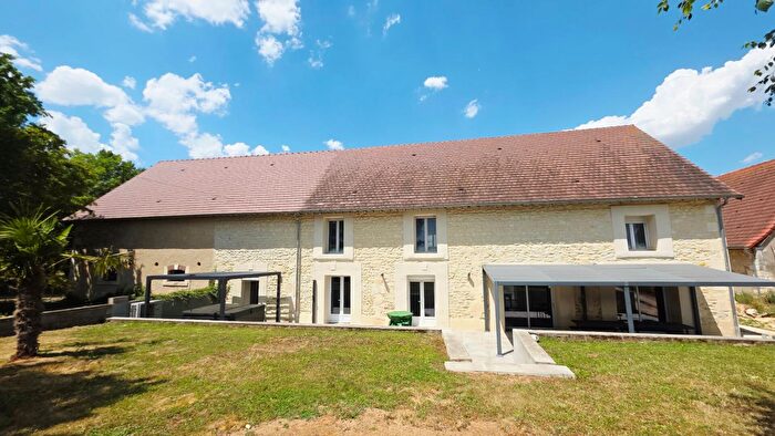 Maison 5 pièces à Saint-Germain-du-Puy, à vendre