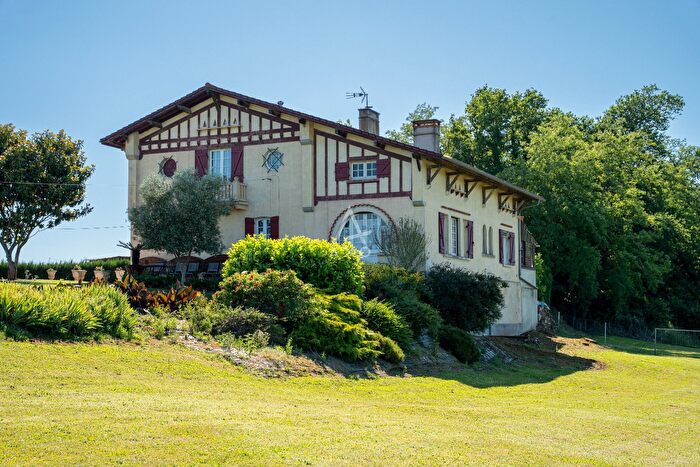 Maison 12 pièces à vendre à Saint-Julien-d'Armagnac