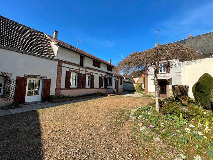 Maison à vendre - Saint-Piat - 8 pièces - 4 chambres