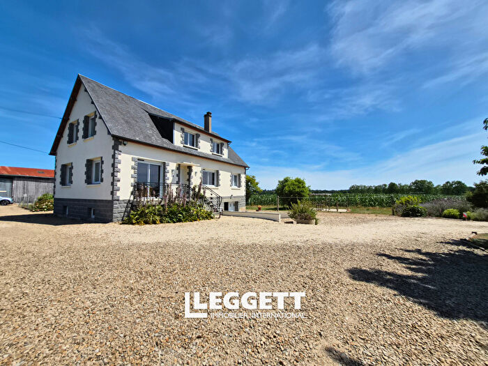 Maison 8 pièces à Barenton, à vendre