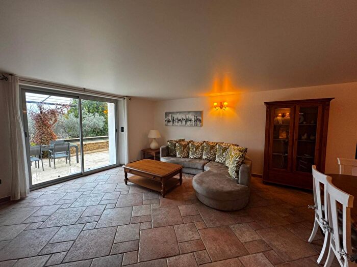 Appartement à louer - Manosque - 4 pièces - 2 chambres