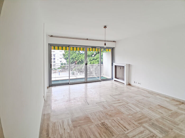 Appartement 3 pièces à Cannes, Californie Pezou, à louer