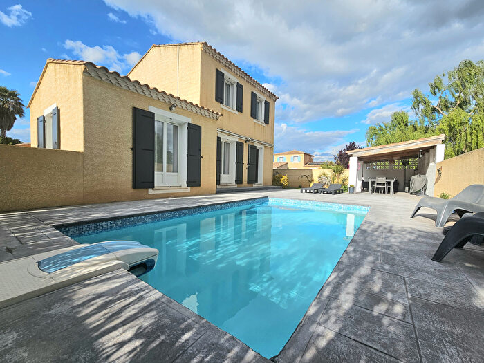 Maisons à vendre et appartements à louer - 1