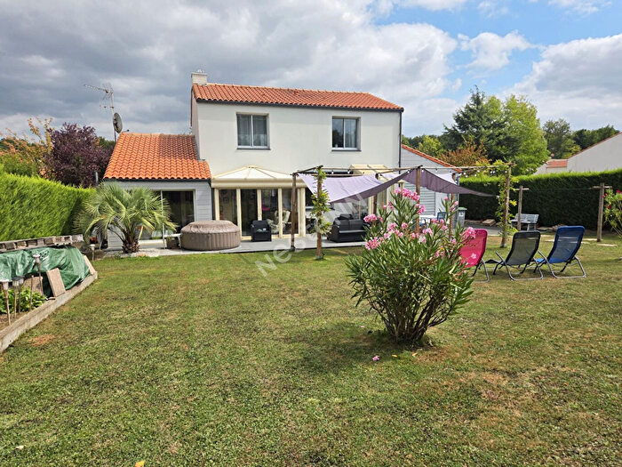 Maison 7 pièces à Montaigu, à vendre