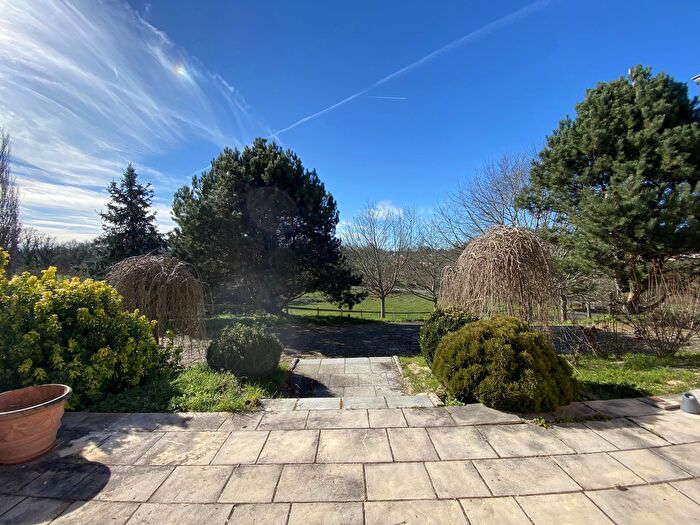 Maison à vendre - Le Dorat - 10 pièces - 4 chambres