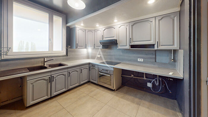 Appartement à louer - Chilly-Mazarin, Nord - 3 pièces - 2 chambres