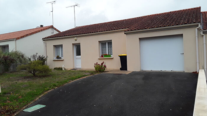 Maison à louer - Villedieu-la-Blouère - 4 pièces - 2 chambres