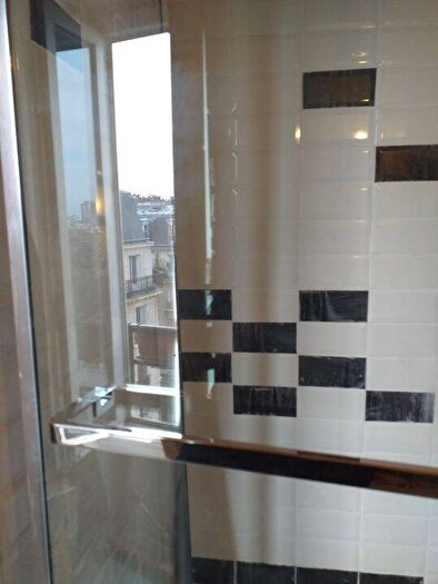 Clignancourt-Jules Joffrin, Paris 18ème arrondissement : Appartement 1 pièce à louer