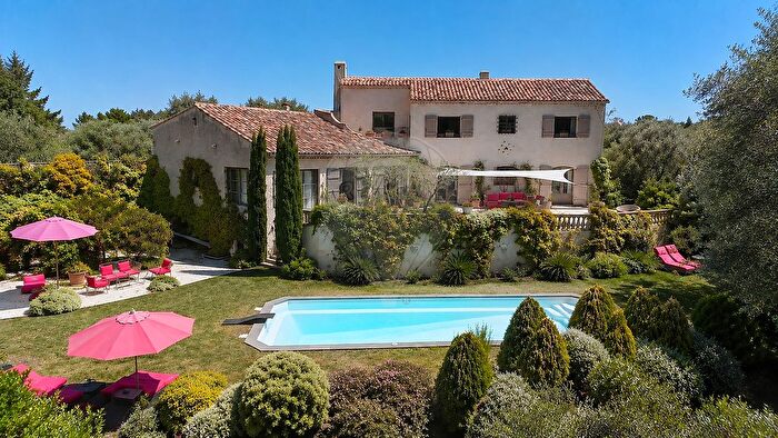 Maison 10 pièces à vendre à La Roquette-sur-Var
