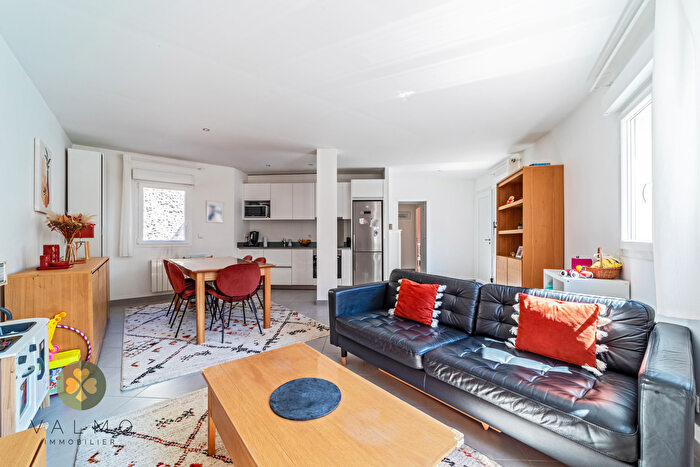 Appartement 3 pièces à Aubergenville, à vendre