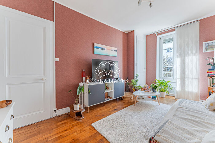 Appartement à vendre - Villeurbanne, Cusset - 3 pièces - 2 chambres