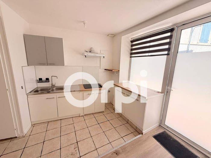 Maison 2 pièces à louer à Est, Surgères