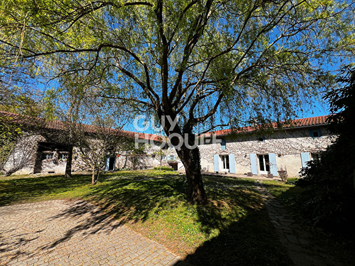 Maison 5 pièces à Nervieux, à vendre